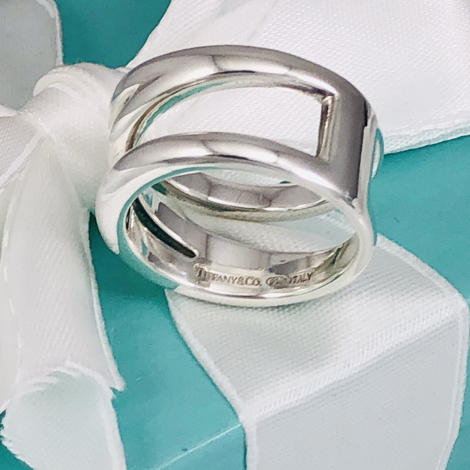 Size 5.5 Tiffany & Co Silver ZigZag Le Circle Crossover Ring | eBay