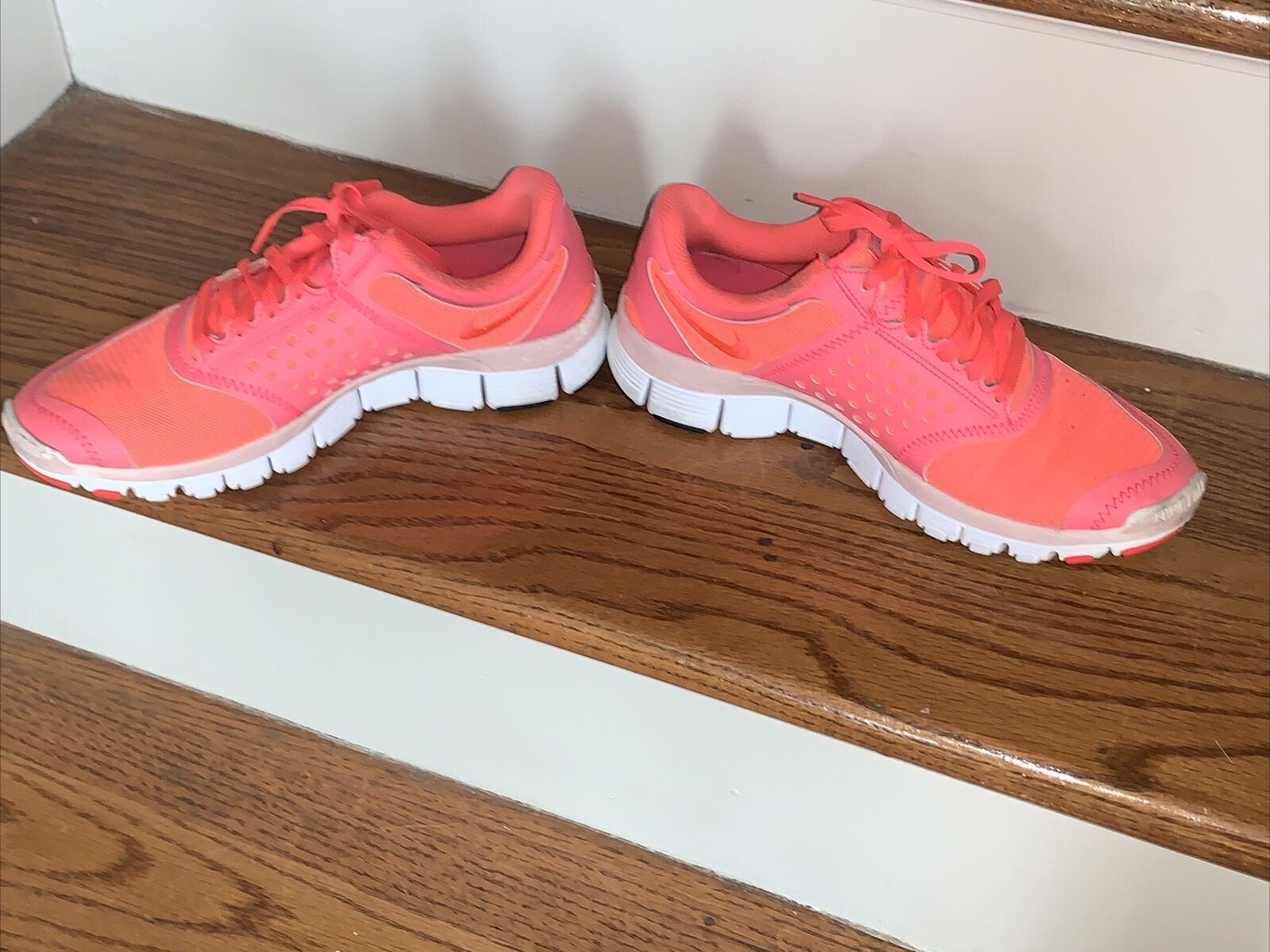 NIKE Bright Neon Orange Salmon Pink Style FREE 5.0 V4… - Gem