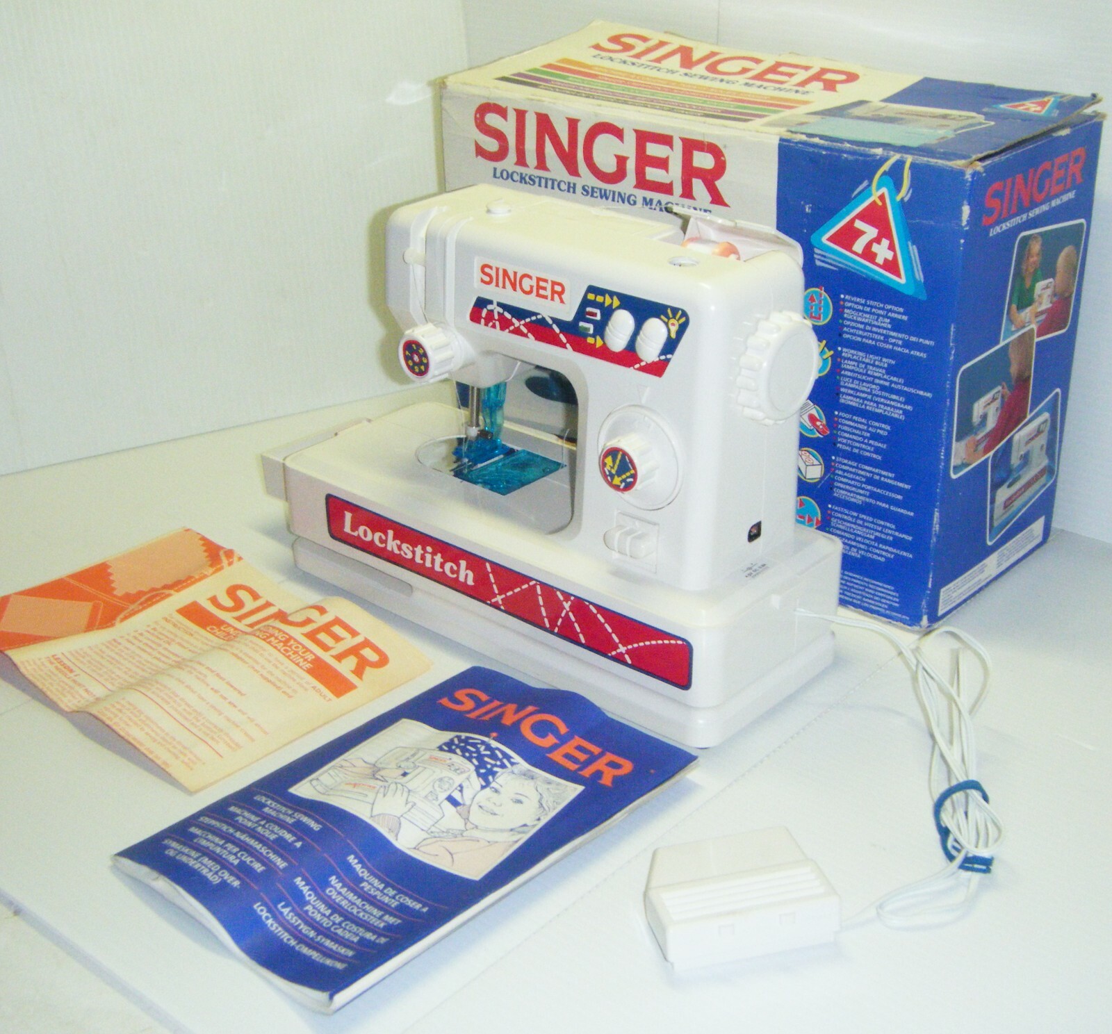 Singer Lockstitch Family Sewing Machine