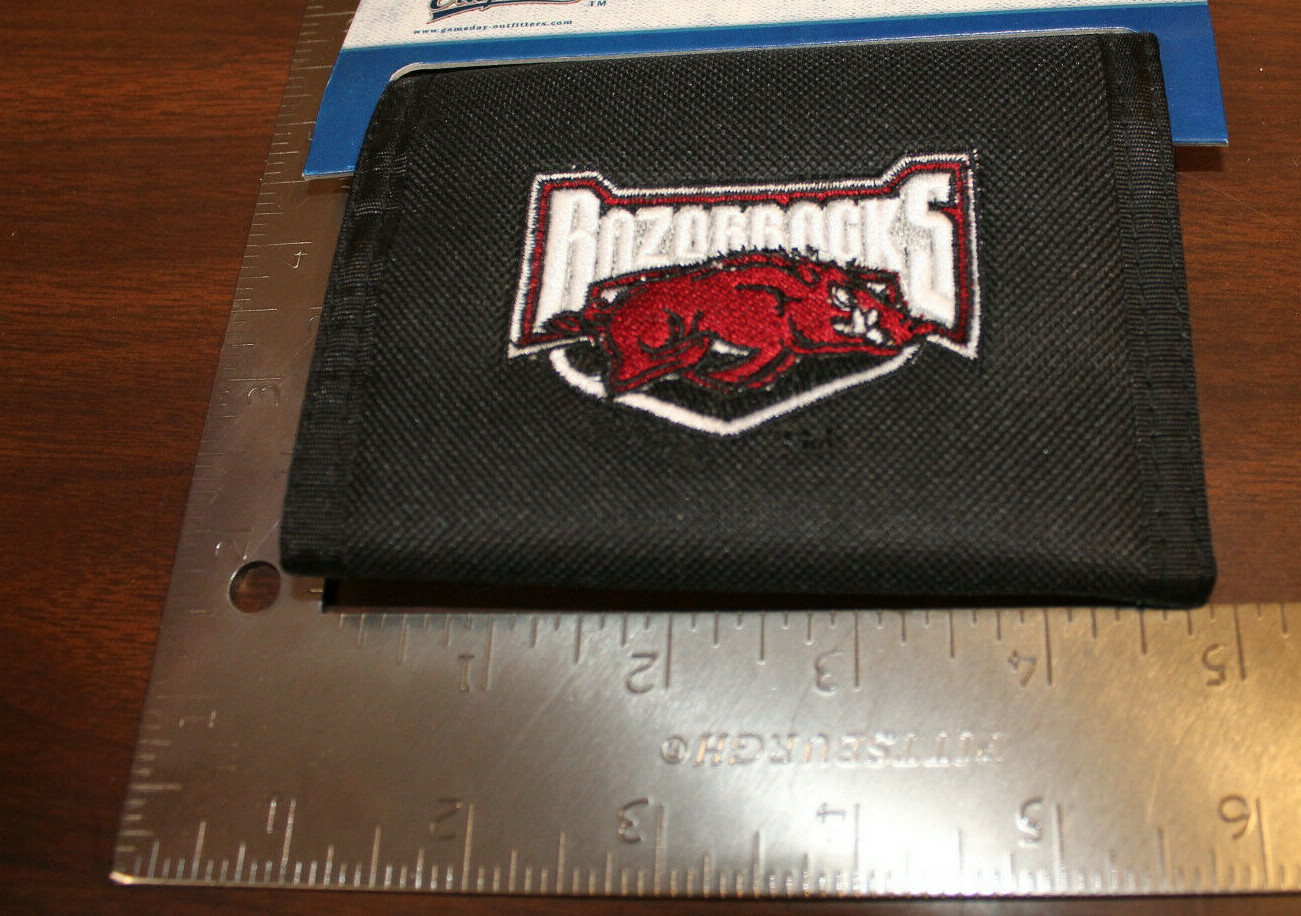 ARKANSAS RAZORBACKS EMBROIDERED WALLET | eBay