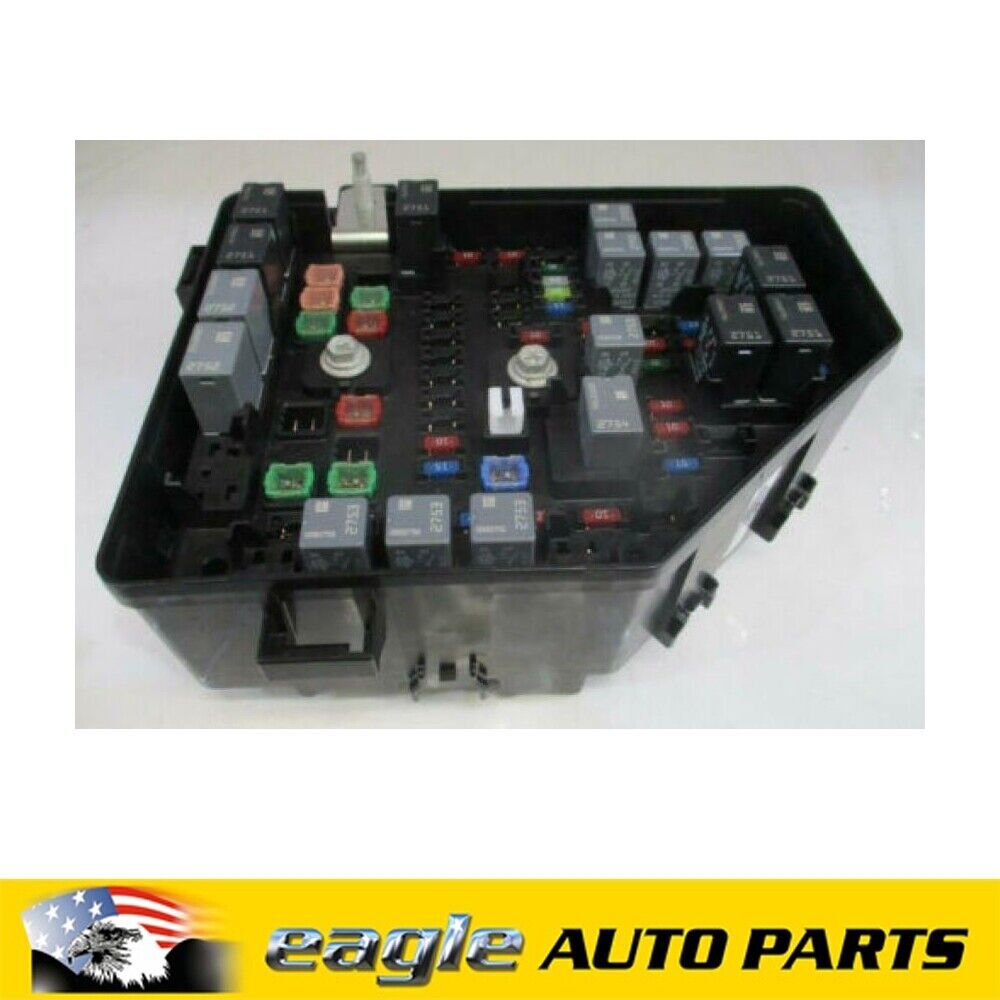 HOLDEN COMMODORE VE OMEGA 2011 ENGINE BAY FUSE BOX ASSEMBLY # 92237640 ...