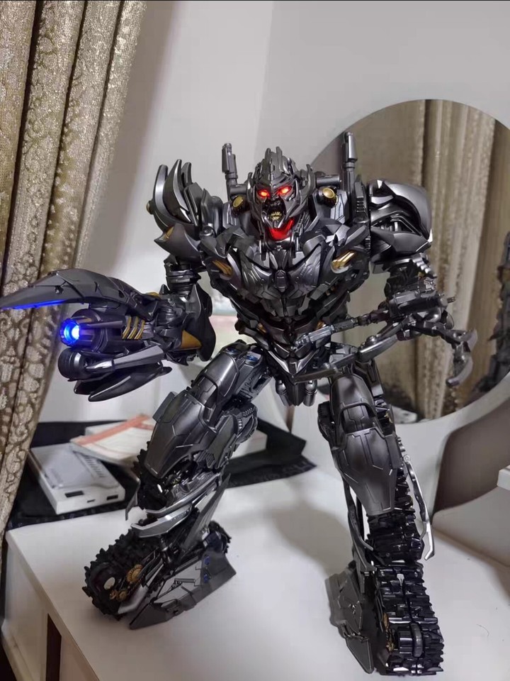 IN US_BMB Oversized LS06 Megatron Tank Mega Commander Figure ...