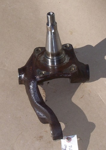 70-72 FORD F350 LEFT FRONT STEERING SPINDLE KNUCKLE 2WD DRUM BRAKES ...