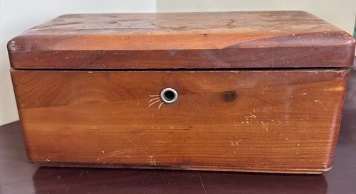 Vintage Lane Salesman Sample Miniature Cedar Chest Box Home Furniture ...