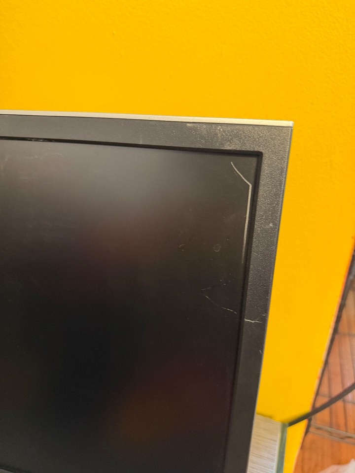 Dell 1708FPT LCD 17" Monitor Silver 4 USB Ports VGA/DVI Rotatable ...