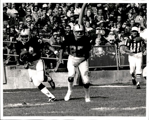 LD296 '74 Original Roy Williams Photo HAROLD HART KICKOFF RETURN ...
