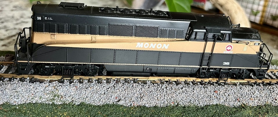 Proto 2000 8687 HO Scale Monon Diesel Locomotive #36 | eBay