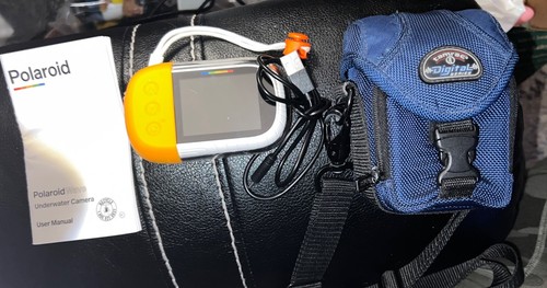 Polaroid Wave Underwater 18 MP Waterproof Camera - PACKAGE DEAL! See ...