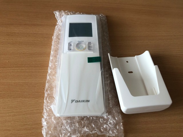 Daikin ARC466A33 Infrared Controller With Batteries. for sale online | eBay