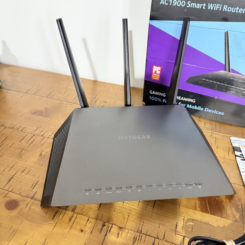 Netgear Nighthawk AC1900 R7000 Smart WiFi Router Boxed Night Hawk ...