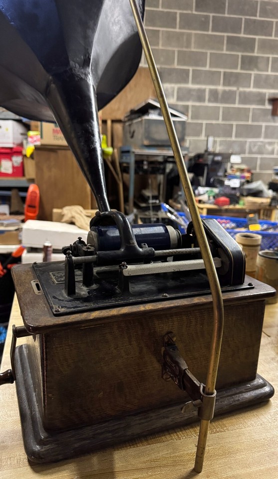 Antique Edison Standard Model B Cylinder Phonograph – 1911 – Blue ...