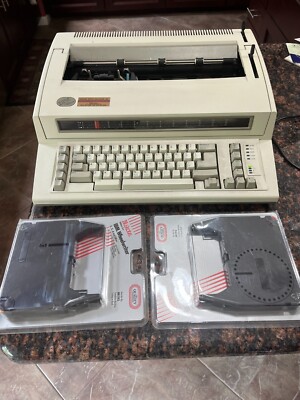 IBM Personal Wheelwriter Typewriter Model 6781 W/2 BRAND NEW RIBBONS ...
