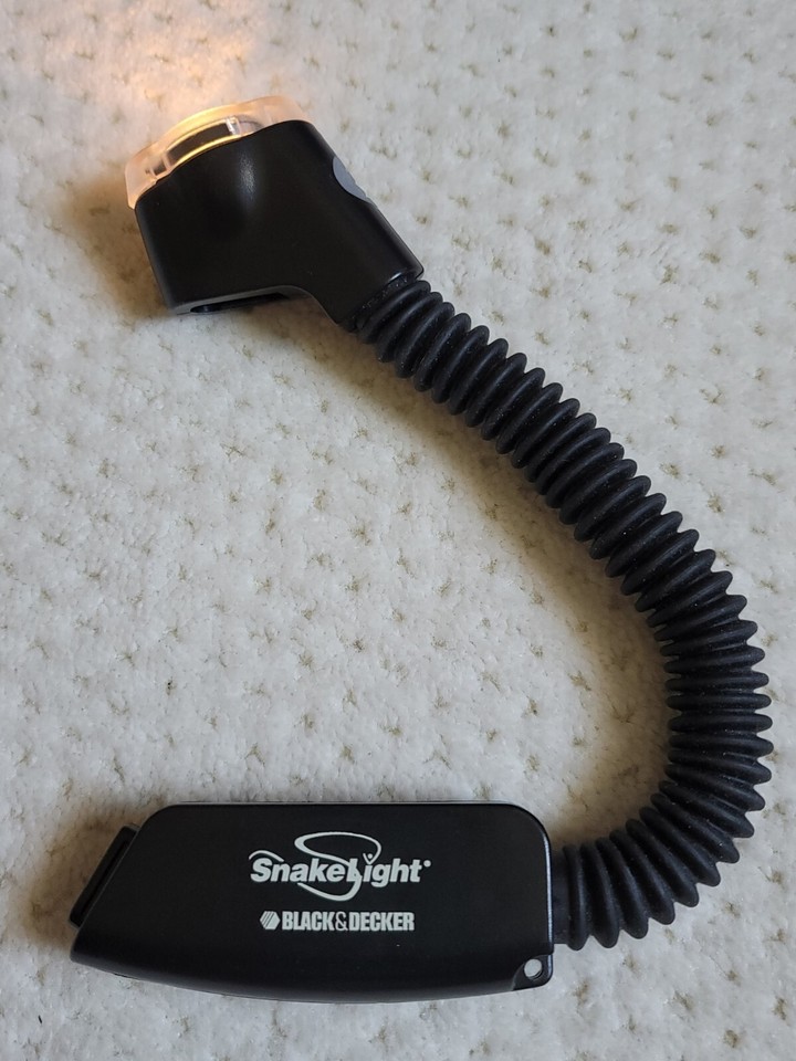 Black & Decker Snake Light Flexible Work Light Batteries Included ...