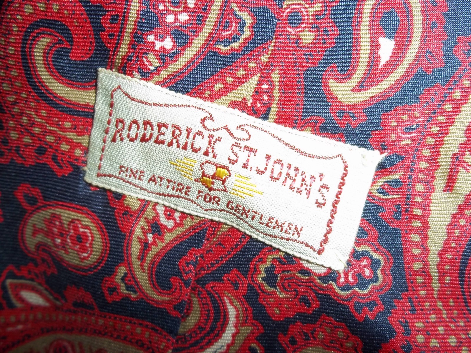 Roderick St. John's Red Paisley Necktie Tie | eBay