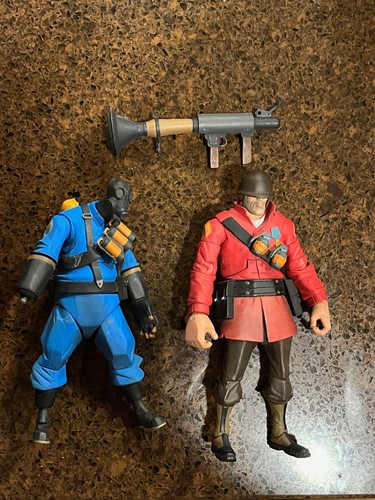 NECA TF2 Soldier and Pyro DAMAGED, Loose | PLEASE READ DESCRIPTION | eBay
