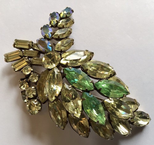 VINTAGE REGENCY SIGNED GREEN & YELLOW RHINESTONE BROOCH | eBay