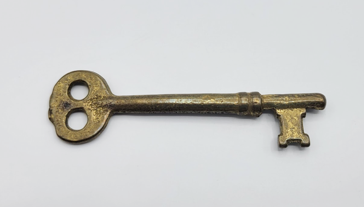 Vintage Brass Tone Metal Skeleton Key Antique Style 3" Long | eBay