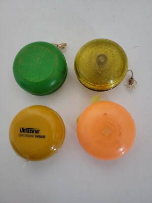 4 YoYos Duncan Special, Generic Wood, Duncan Gold Award Yellow Metal ...