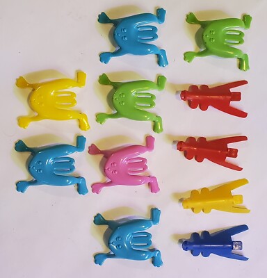 WHAT ARE THESE? Vintage Plastic Flip Game Pieces Leap Frogs CATS JE | eBay