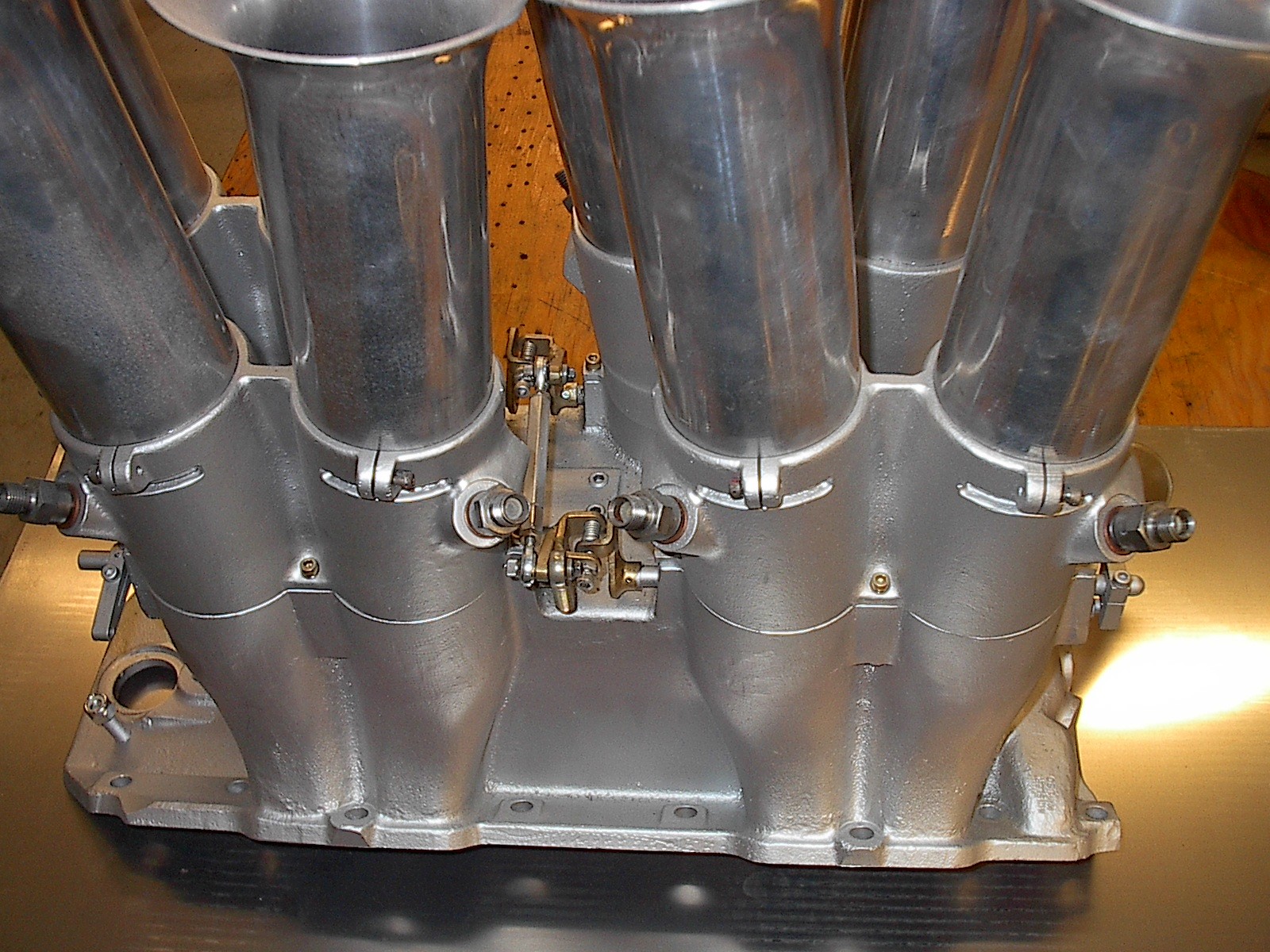 McLaren Lola BBC Can-Am Lucas Kinsler Crower Fuel Injection Manifold | eBay