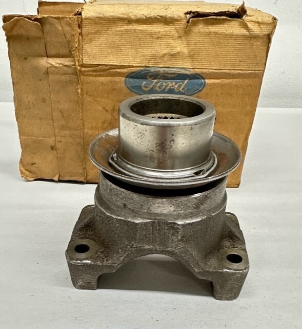 NOS OEM D3tz-4851-c 1973-1979 Ford F150 Rear Axle Flange Yoke Genuine ...