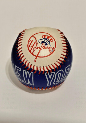 NEW YORK YANKEES BALL *2X3 FRIDGE MAGNET* MLB BASEBALL FAN SOUVENIR NYC ...
