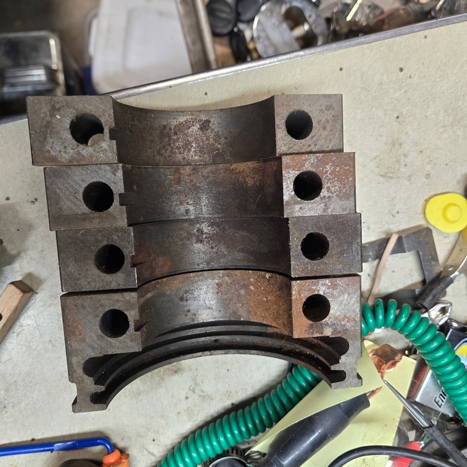 Ford Mustang Shelby 289 HIPO MAIN CAPS qty 4. Missing thrust cap #3 | eBay