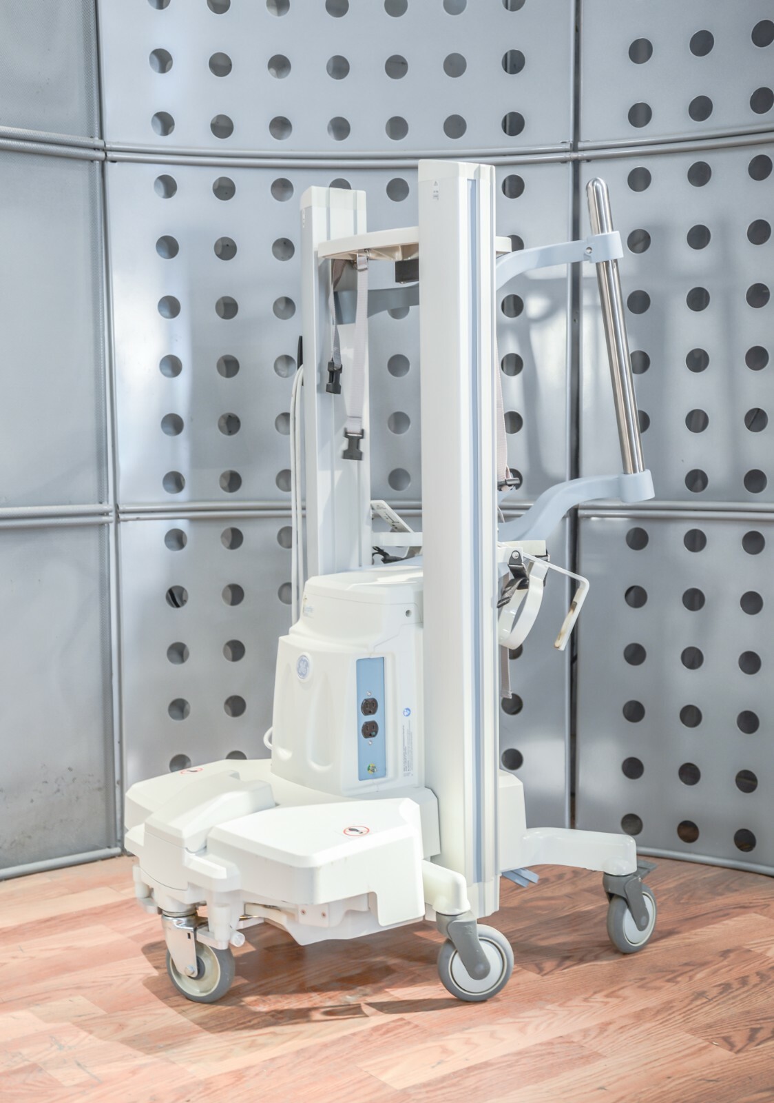 GE Giraffe Shuttle M1143651 | eBay