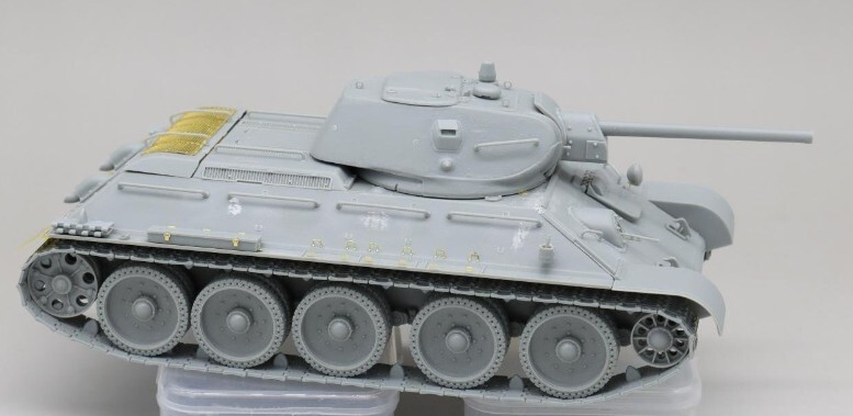 Dragon 1/35 6479 T-34/76 No.112 Factory "Krasnoe Sormovo" Late ...