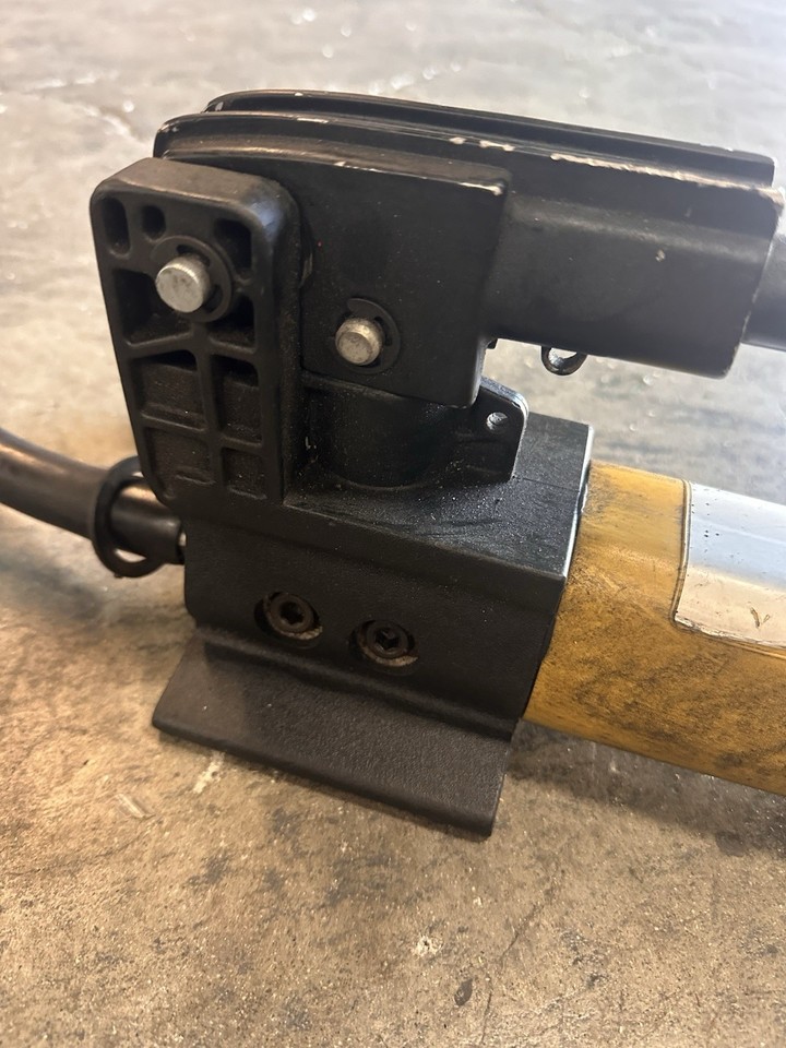 ENERPAC P392 Hydraulic Hand Pump w/ RCS201 10,000 PSI Ram | eBay