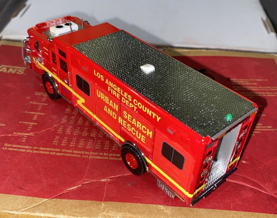 Code 3 Los Angeles County Fire Urban Search & Rescue Pierce Heavy ...