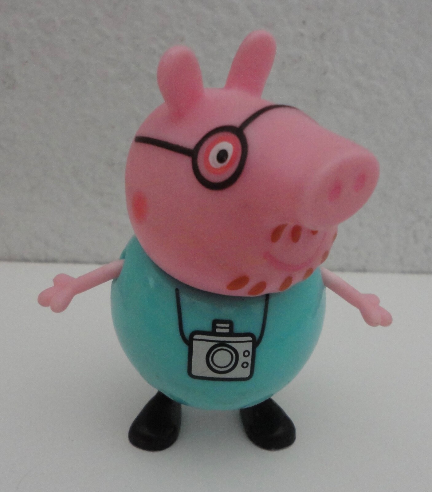 Peppa Pig Transforming Camper Van Driver Daddy Pig Figure Replacement ...