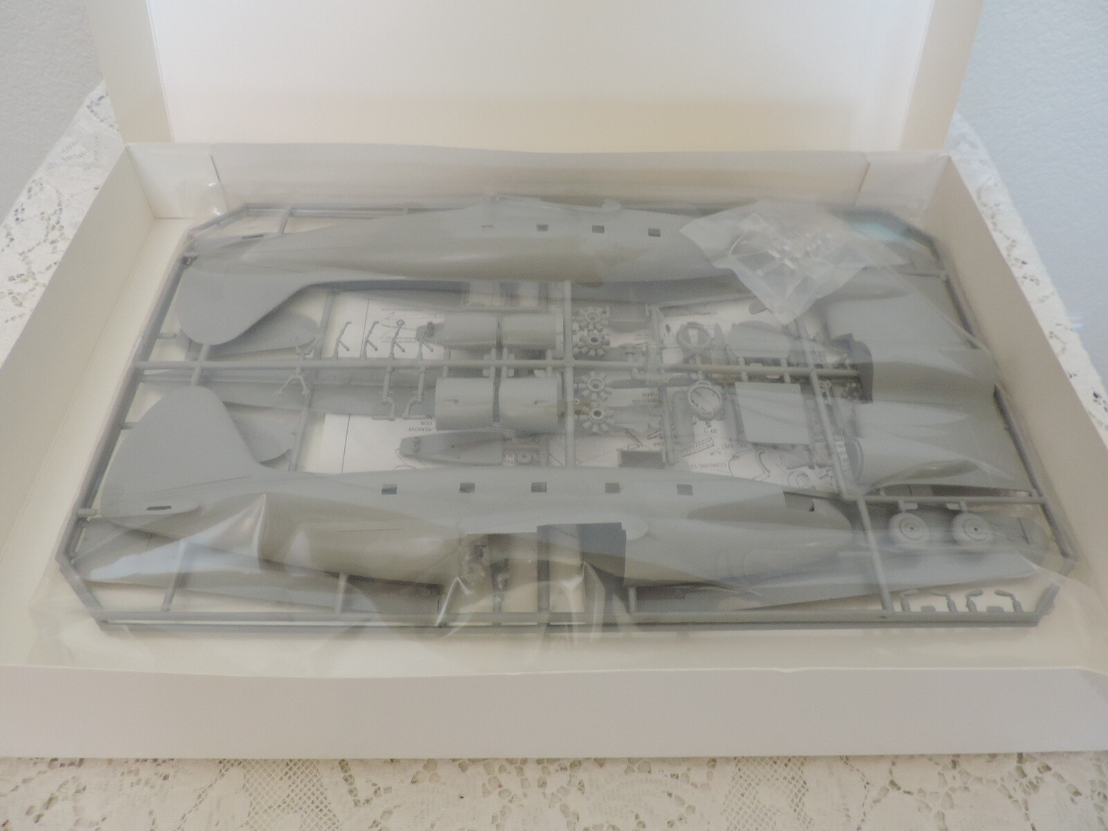 Williams Brothers C-46 Commando! Airplane Model Kit 1/72 0050-72546-01 ...