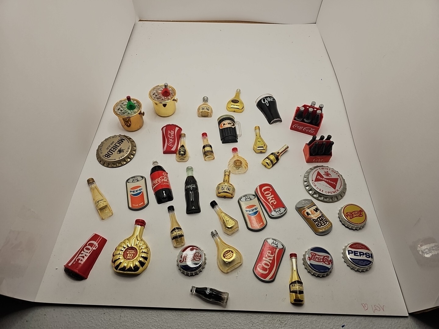 VTG Lot of 35 Refrigerator Magnets Drinking. Pepsi, Coke, Coca-Cola ...