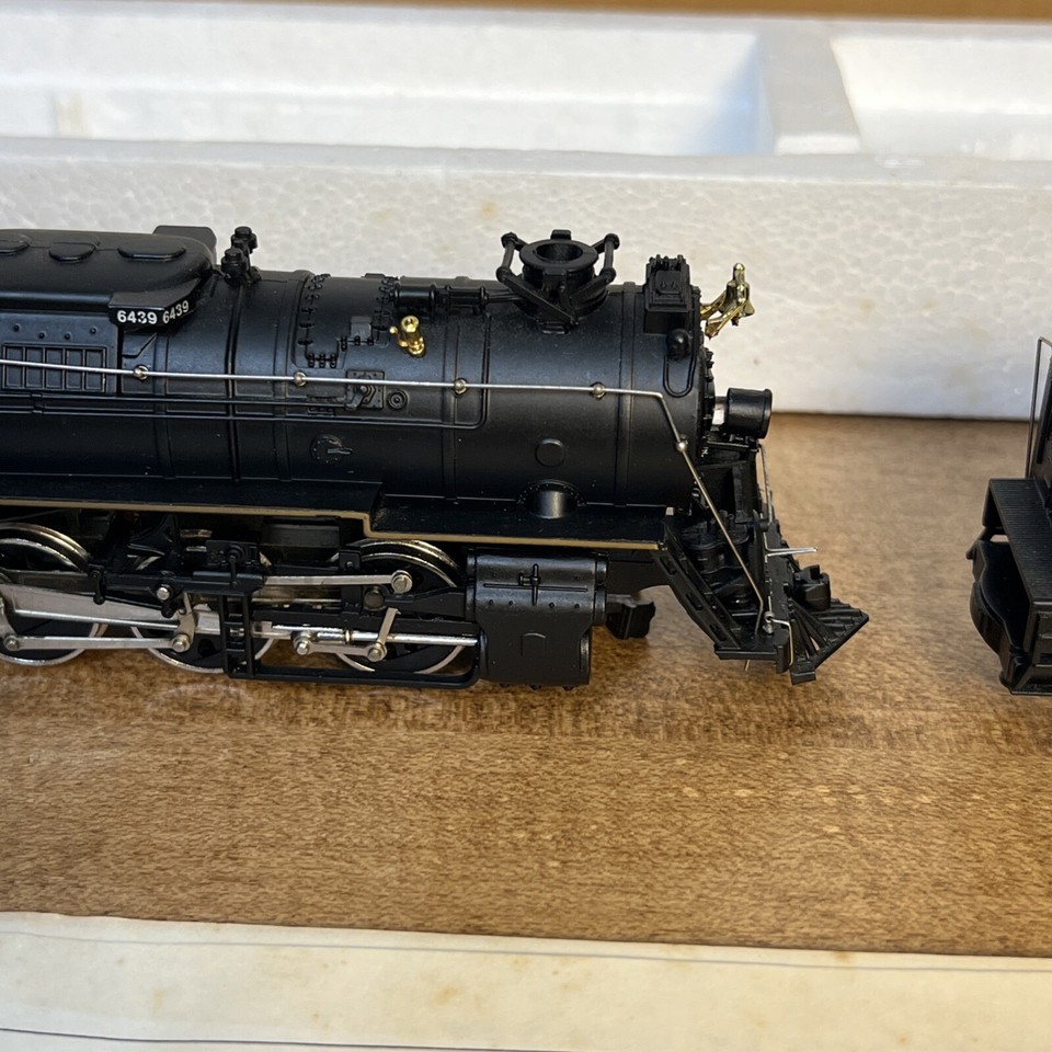 Bachmann The Texas Chugger Texas 2-10-4 & 52’ 14 Wheel Tender HO Scale ...