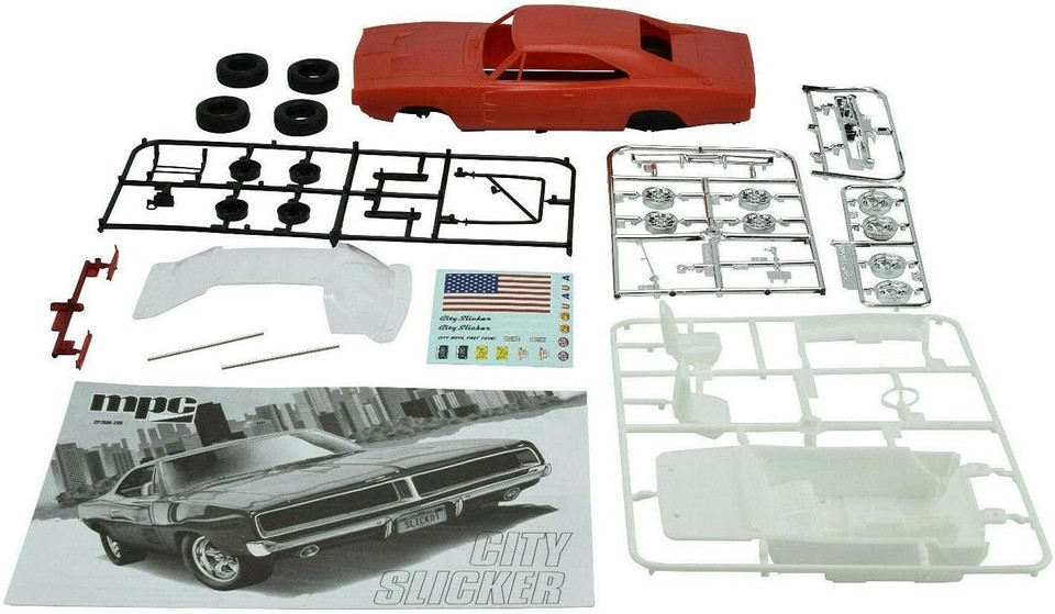 MPC / Premium Hobbies 1969 Dodge Charger 1:25 Snap Plastic Model Car ...