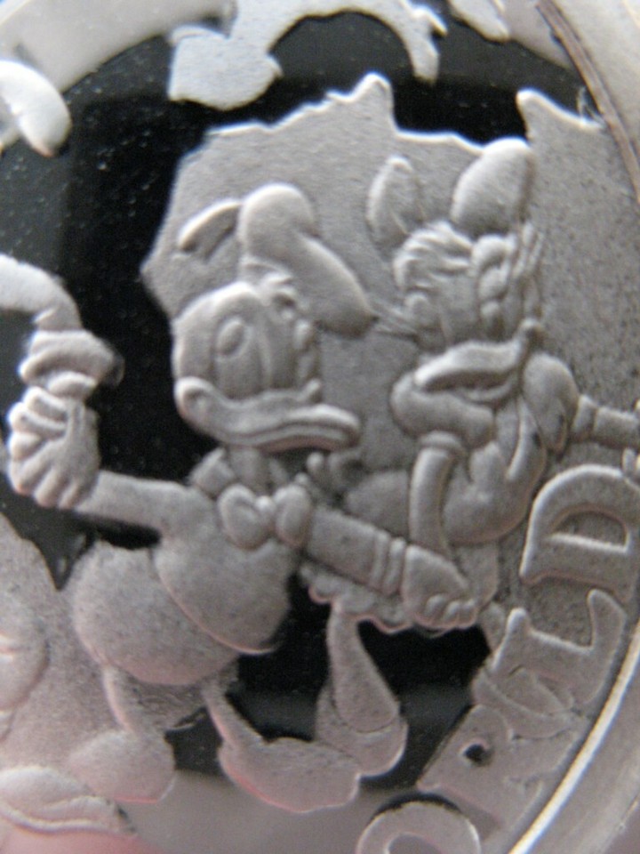 1 OZ.999 SILVER BU DONALD-DAISY&GOOFY MICKEY AROUND THE WORLD DISNEY ...