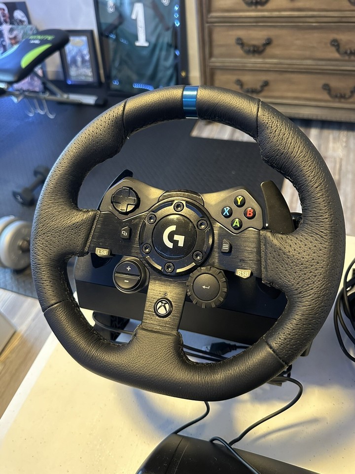 Logitech G29 Racing Wheel + Pedals + Shifter -- COMPATIBLE WITH PC/PS5 ...