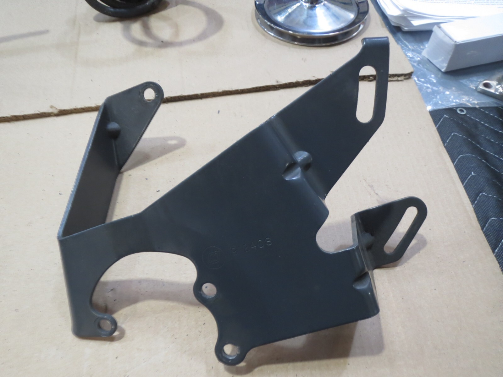 OMC 460 ALTERNATOR BRACKET 912408 for sale online | eBay