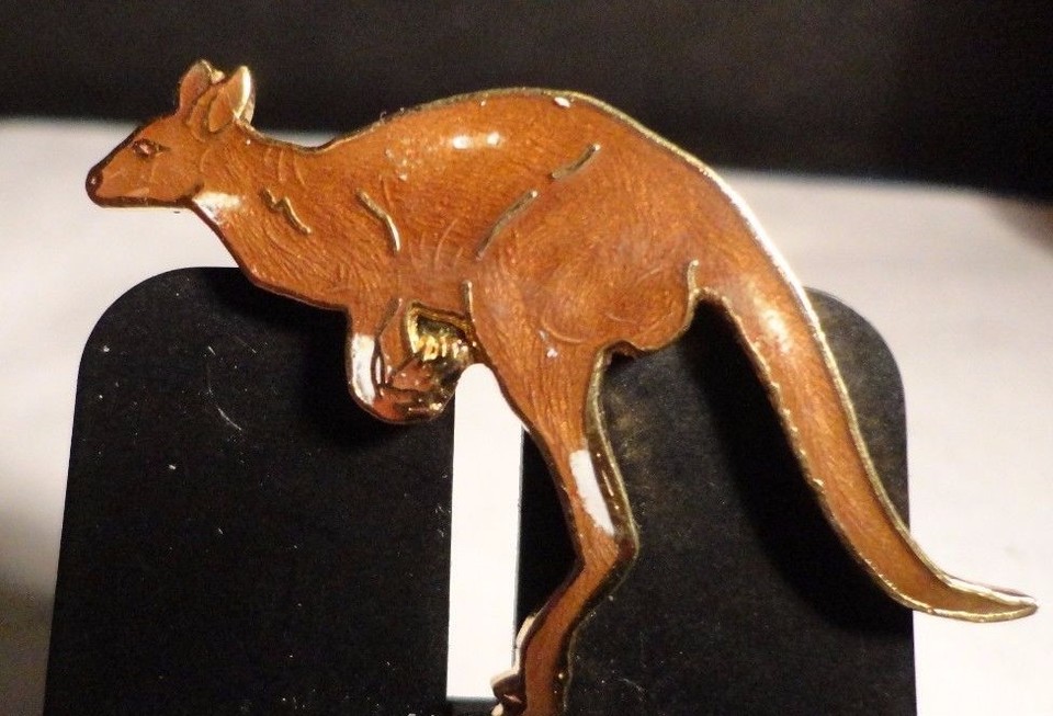 PREOWNED KANGAROO PIN (111116) | eBay