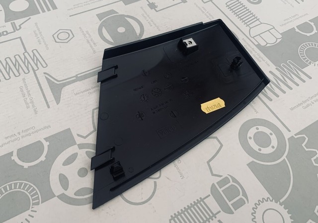 Mercedes-Benz W169 Wasserablauf Abdeckung vorne rechts A1698300075 ...