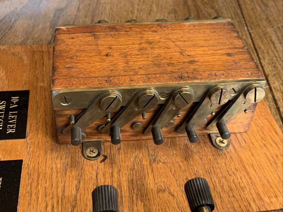 MWestern Electric 10-A Lever And Peg Type Switch Box Display | eBay