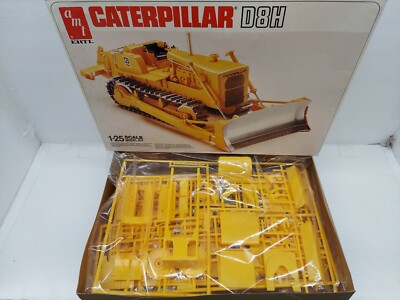 AMT Caterpillar D8H Bull Dozer Model Kit 1/25 | eBay