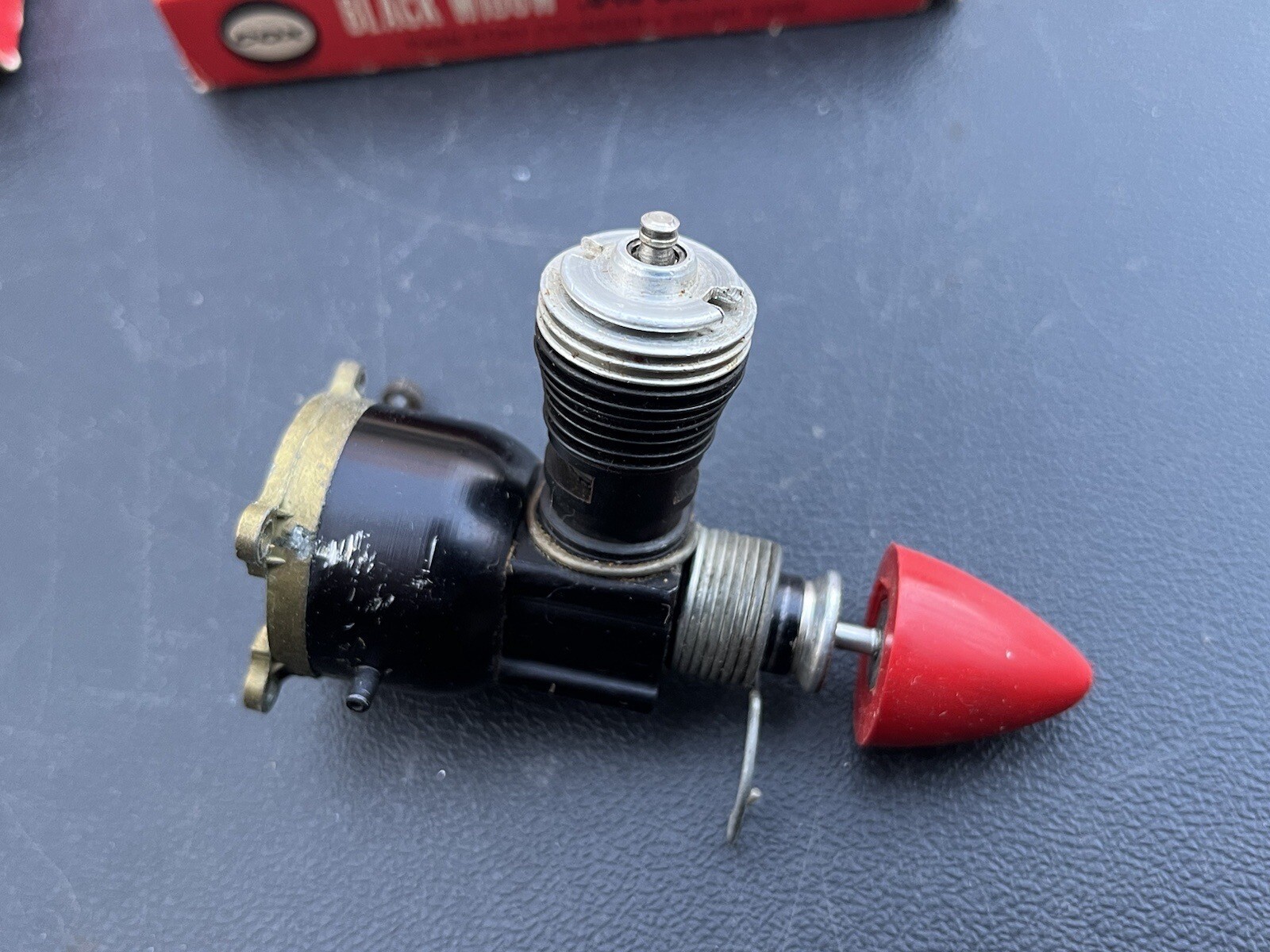Lot of 2 VTG COX Black Widow .049 Airplane Engine #150 Clear Plastic ...
