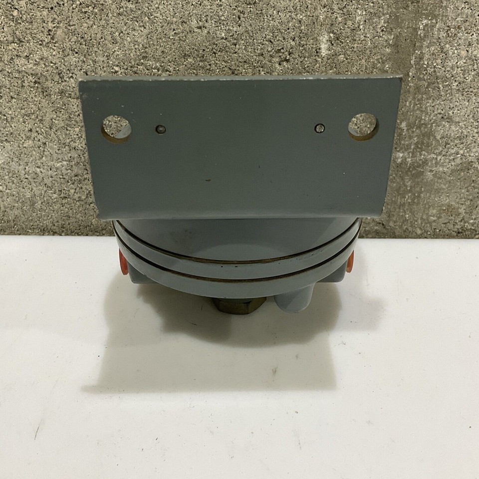 MOORE MODEL 61 F B/M 7200S11 BOOSTER RELAY U.S PAT 2,501,957 555 | eBay