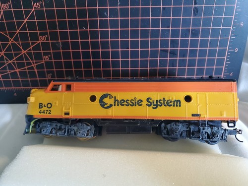 Ho Scale Chessie System Locomotive B&O #4472 (Used, Runs Rough, Light ...