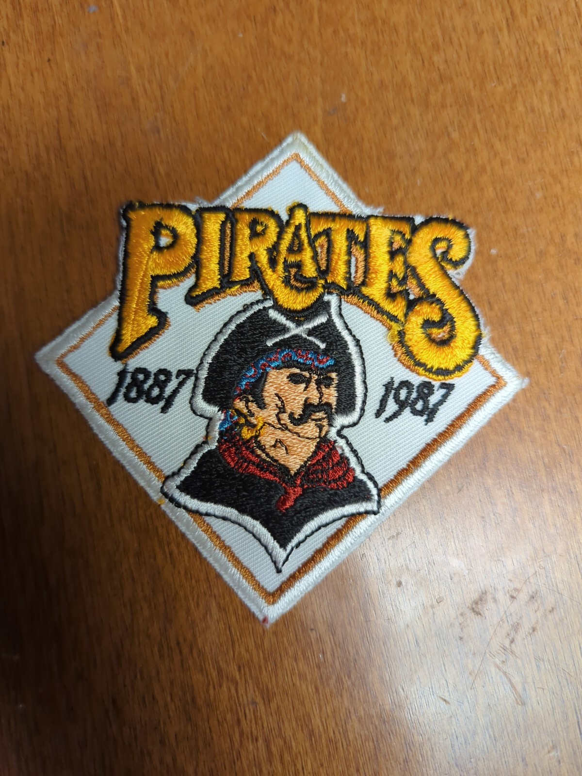 Pirates 4 Logo