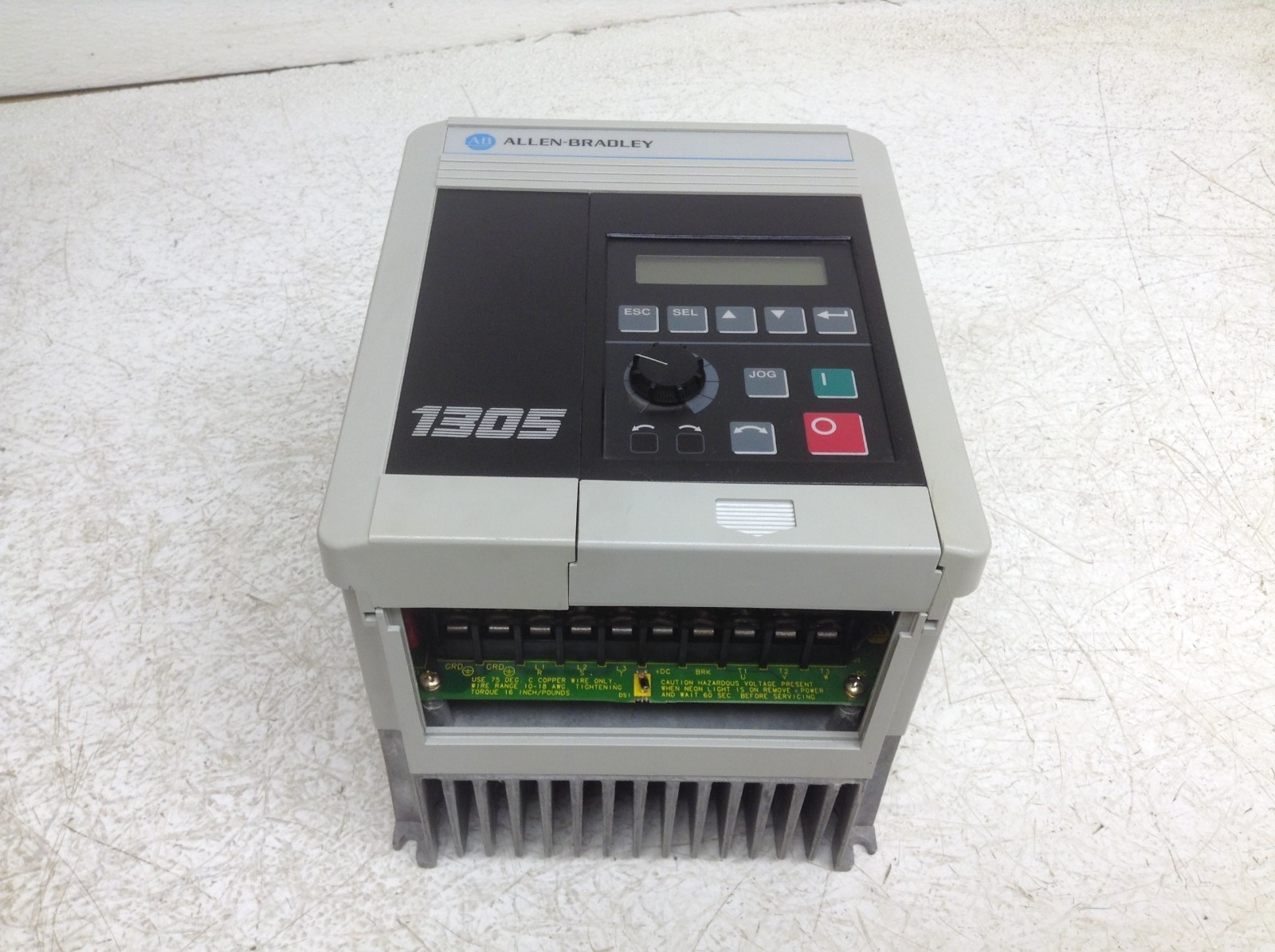 Allen Bradley 1305-BA03A-HA1 VFD AC Drive 380-460 VAC .75 kW 1 HP ...