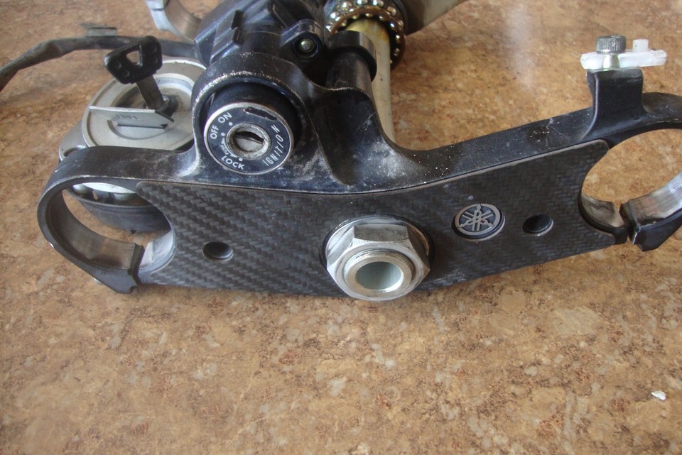 2003 Yamaha YZFR1 YZF R1 YZFR R1000 Triple Tree Fork Clamp Ignition Key ...