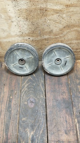 Snapper 22 7500542YP Front Wheels 8" mower 7800709 left right (damaged ...